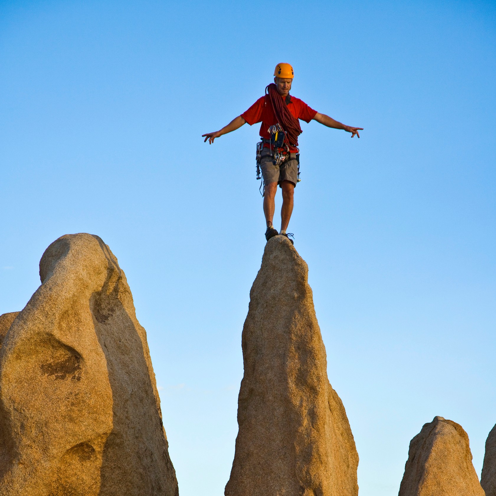 8 Traits Of A Confident Person – Crone Confidence